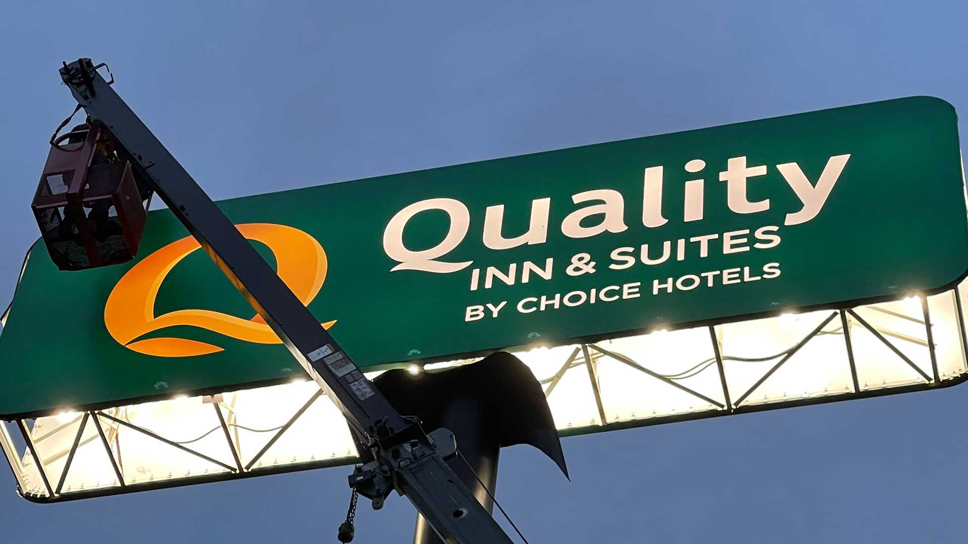 Starbucks – True Sign Experts